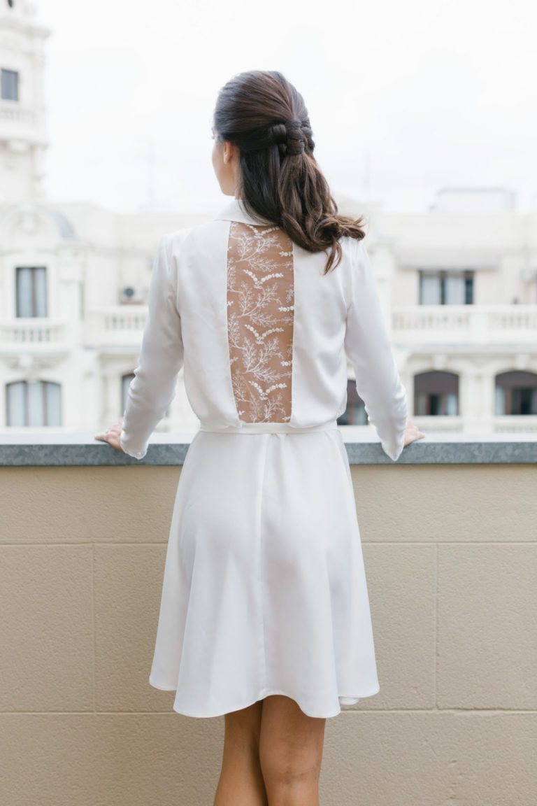 Batas para novias, luce radiante durante los preparativos del gran día ...